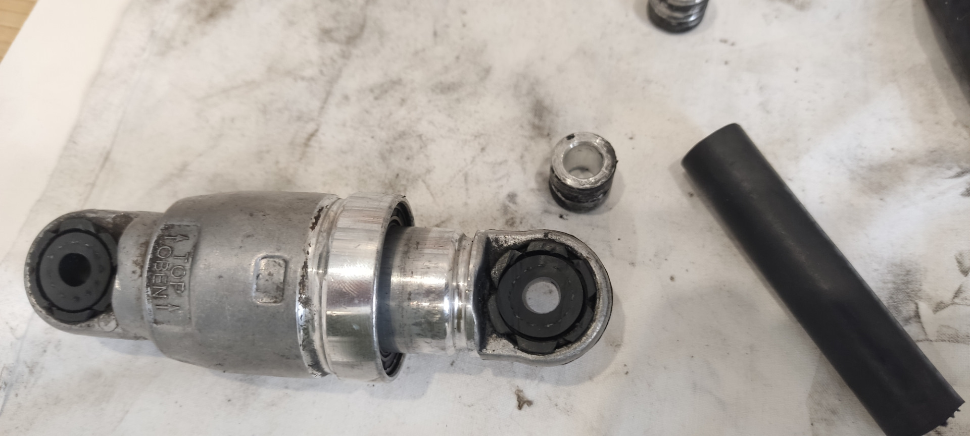 Замена натяжителя ролика доп агрегатов — Opel Omega B, 2,2 л, 2001 года ...