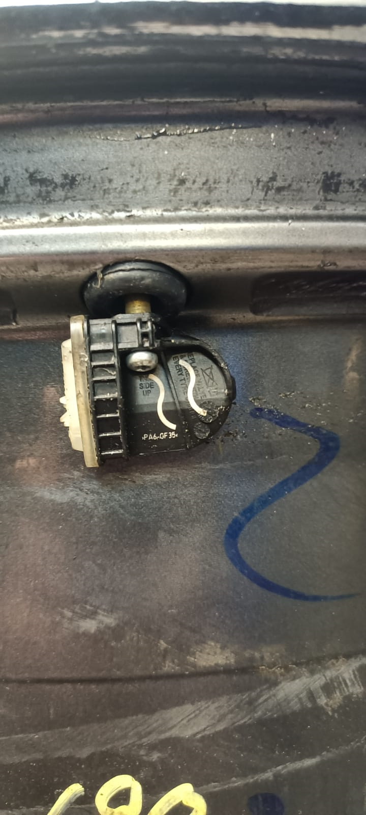 Замена датчиков давления в шинах, подсветки зеркала, устранение ошибки ...