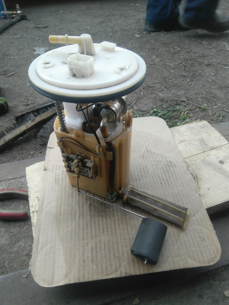 Замена топливных фильтров KIA CEED 1G ED-FL. Замена лам в ПТФ — KIA ...