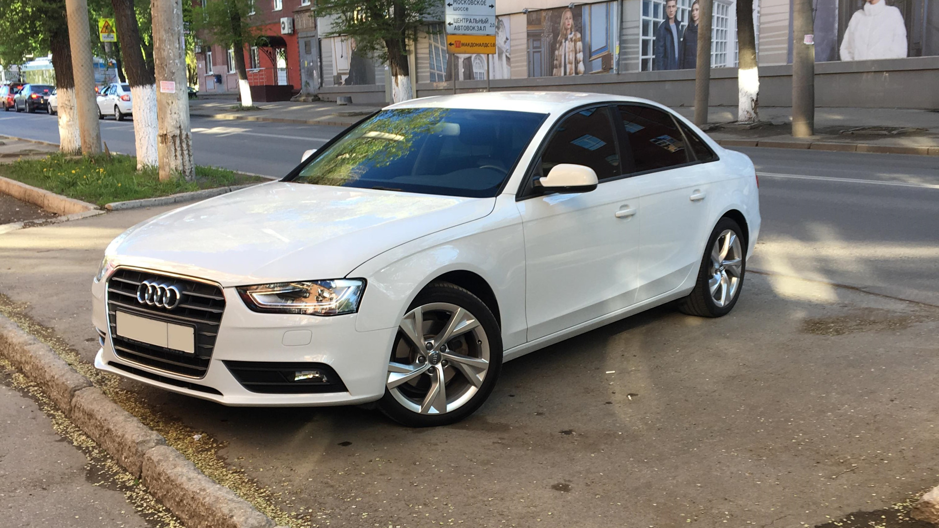 Audi A4 (B8) 1.8 бензиновый 2013 | White на DRIVE2
