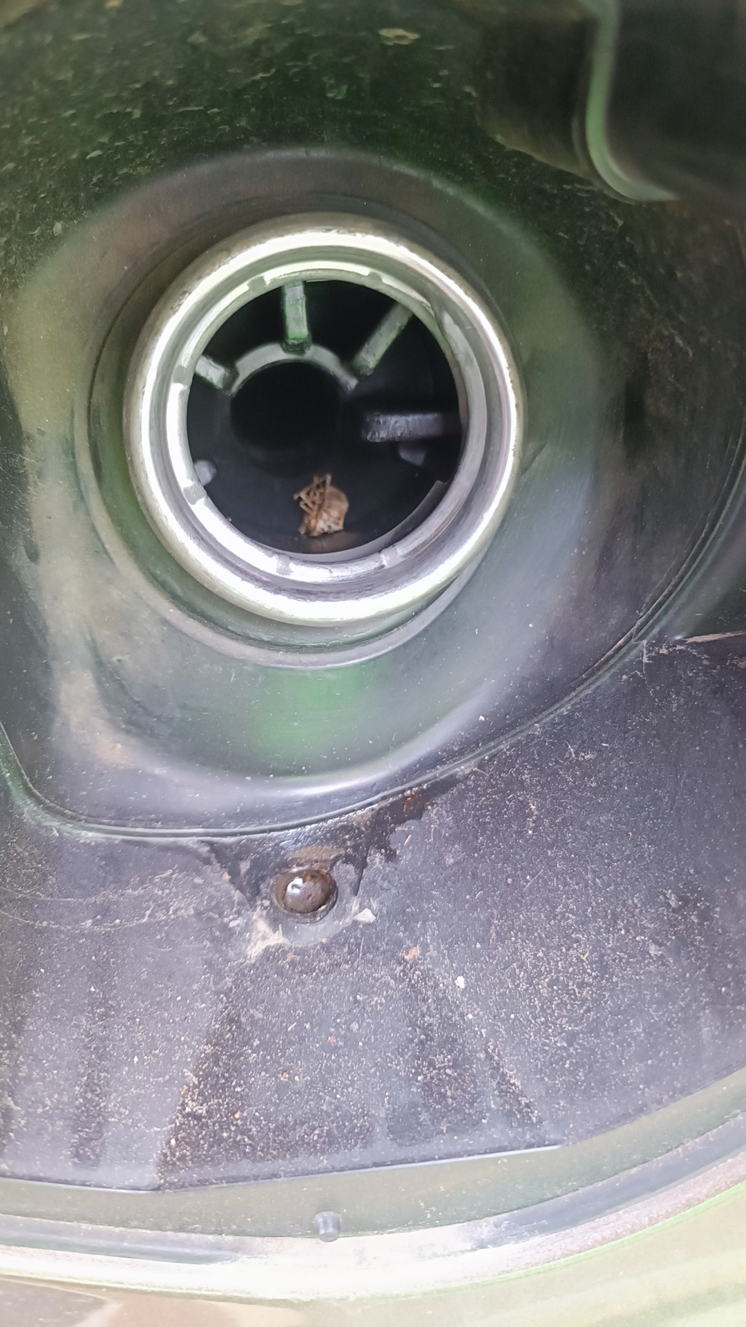 Замена ламп ближнего света Шкода Йети — Skoda Yeti, 1,2 л, 2011 года ...