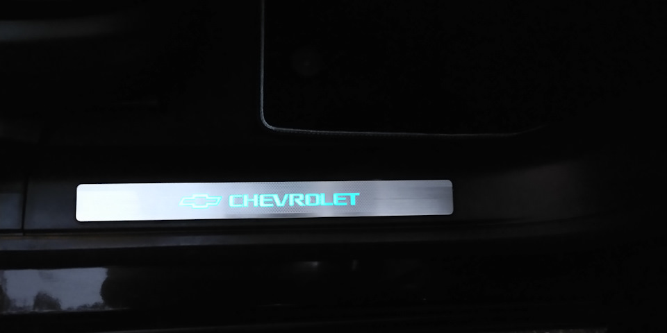 Оригинальные накладки Chevrolet на пороги — Chevrolet Cruze Station ...