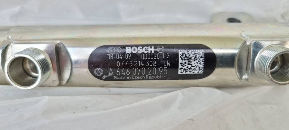 A6460702095 Рампа топливная MERCEDES | Запчасти на DRIVE2