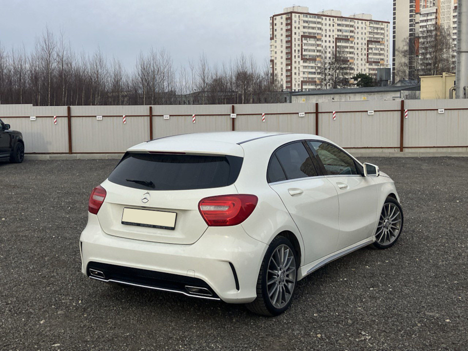 Установка диффузора от А45 — Mercedes-Benz A-Class (W176), 1,6 л, 2013 ...