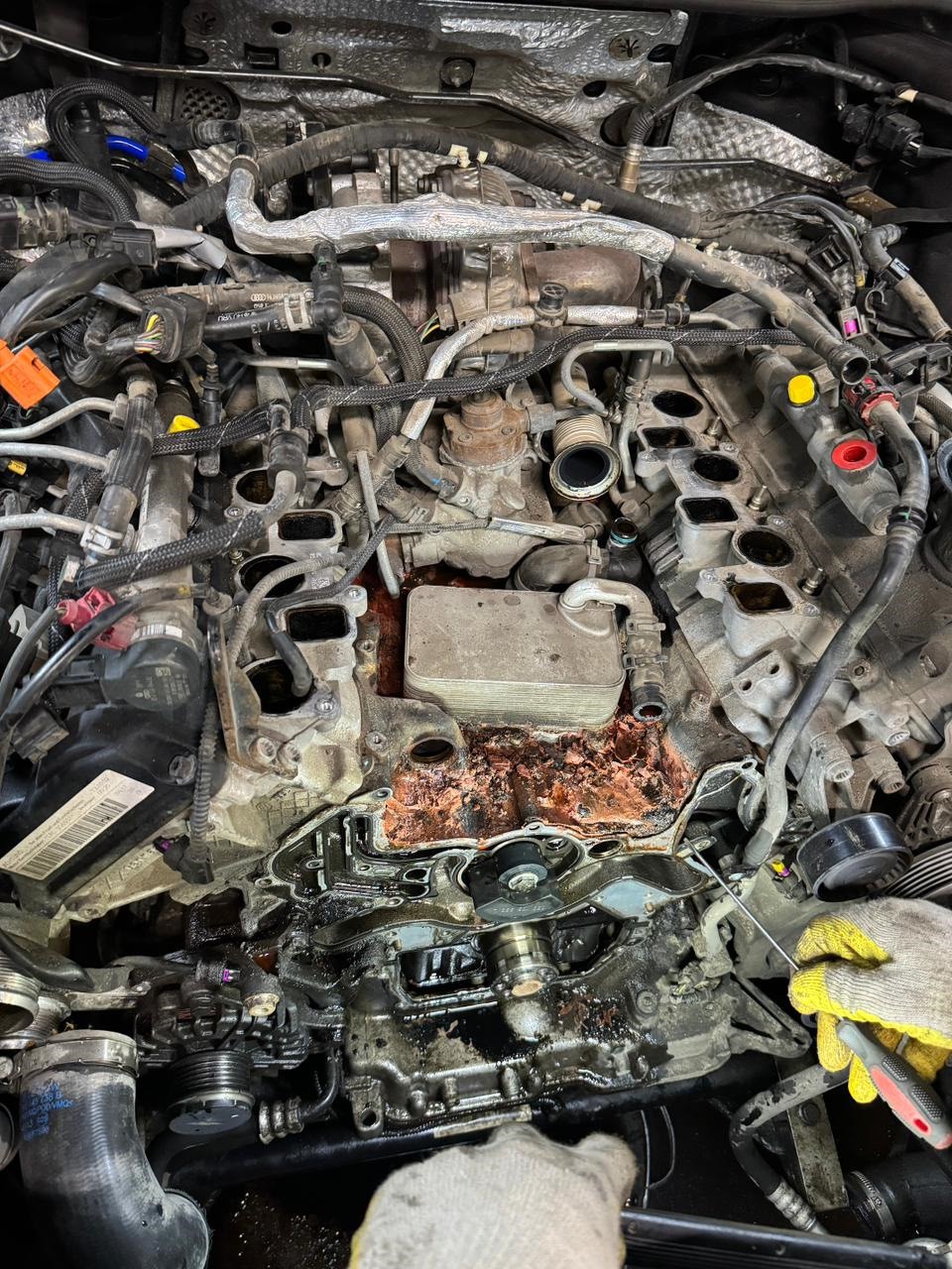 Устраняем течь антифриза в развале блока цилиндров CRCA/MRCA — Porsche ...