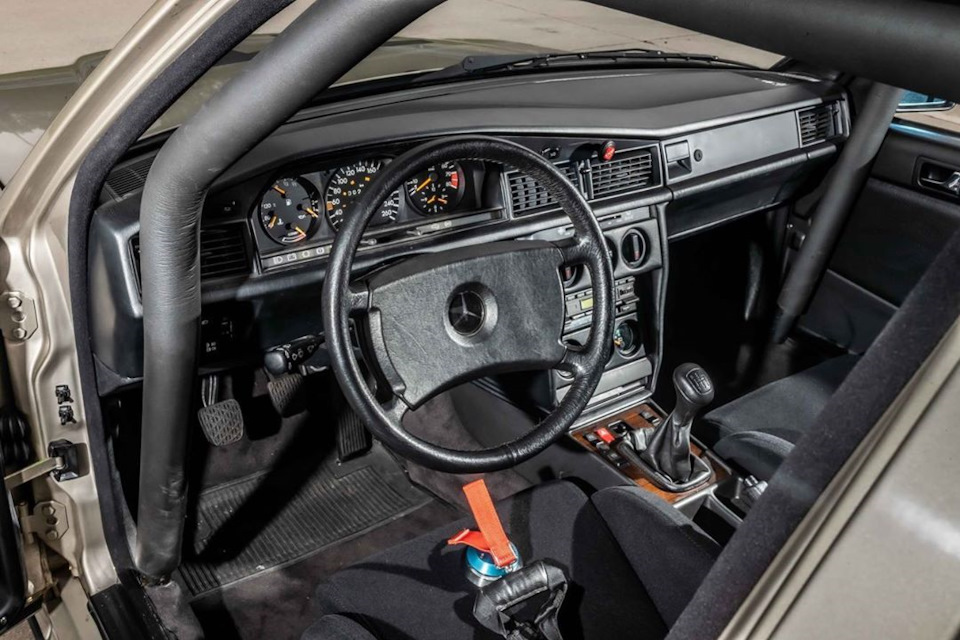 Mercedes 190e Amg Interior