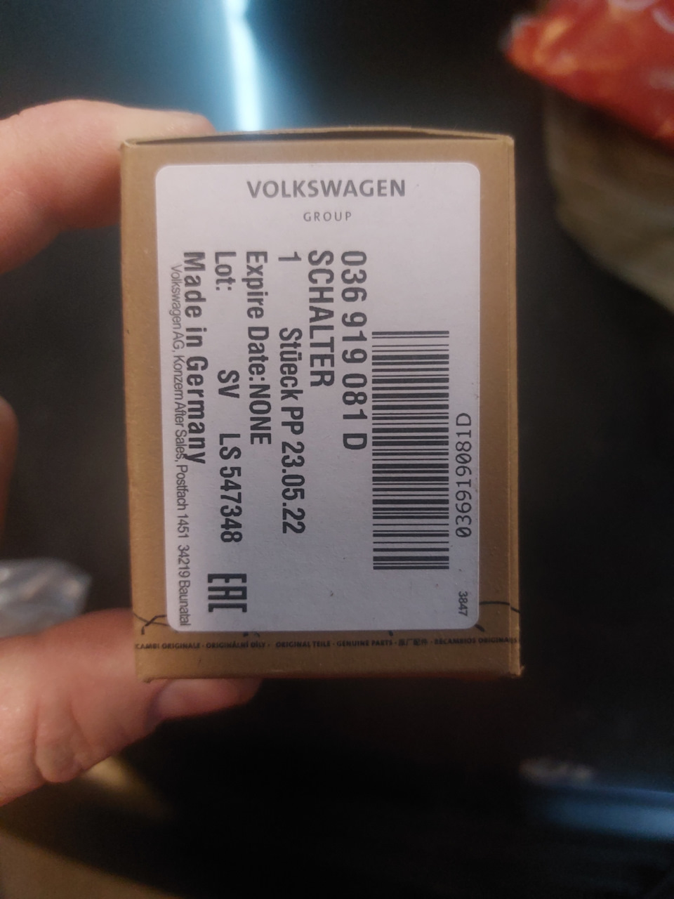 036919081D Датчик давления масла (0,3-0,6bar-зеленый) / Audi, Seat ...