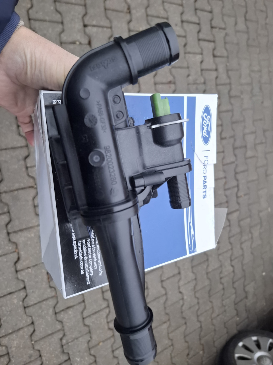 Помпа, оригинал или все равно внутри будет Sogefi. — Volvo V40 Cross ...