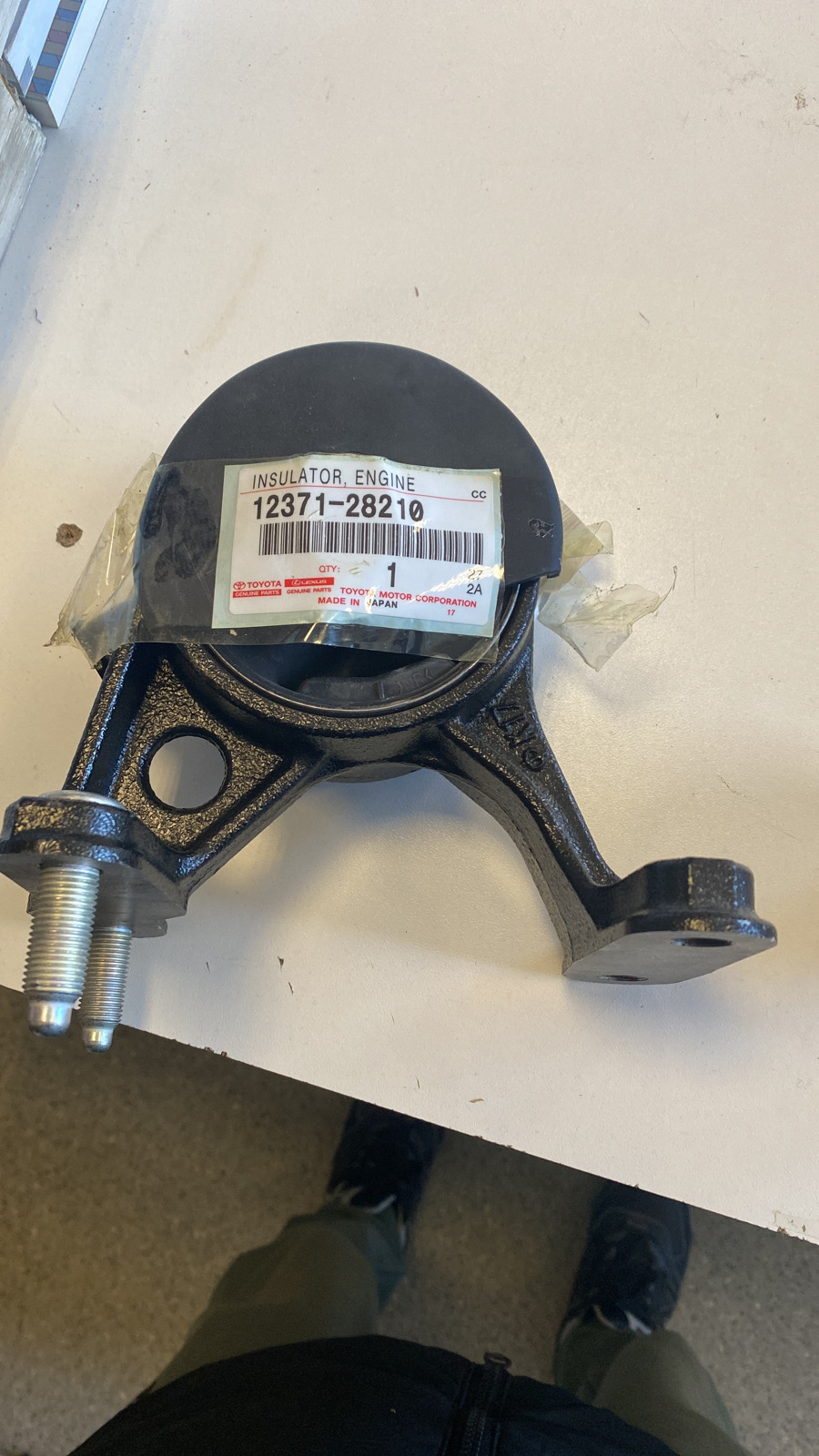 1237128210 Подушкa двигателя TOYOTA LEXUS | Запчасти на DRIVE2