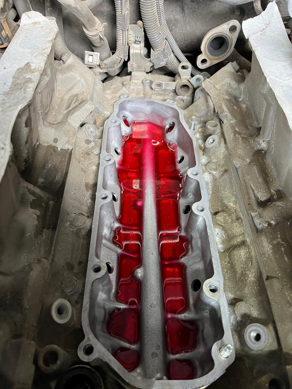 Огромное ТО 1UR-FE (лобовина, натяжитель, помпа, крышка в развале блока ...