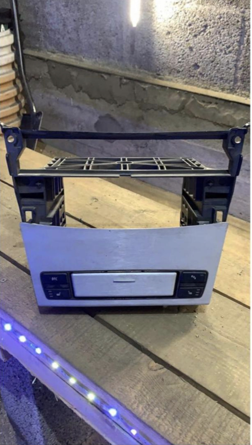 Установка рестайл консоли SZM на 2004 дорестайл — BMW 5 series (E60), 3 ...