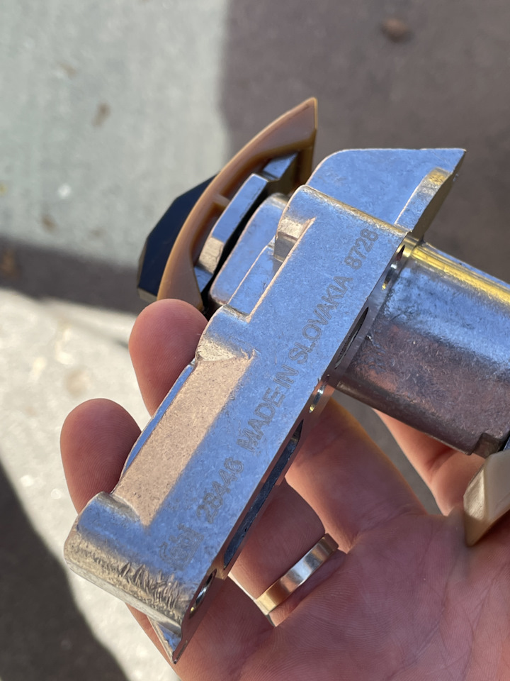 058109217D Натяжитель цепи VAG | Запчасти на DRIVE2