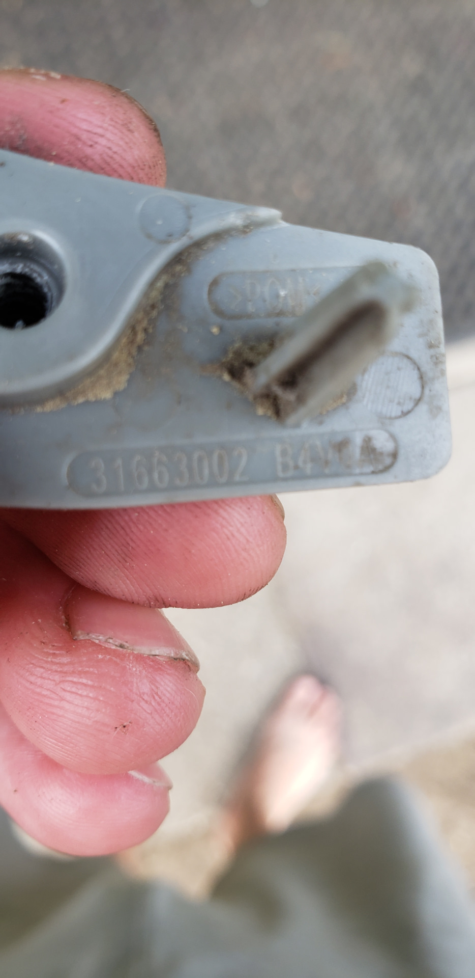 Help, Крепёж заднего бампера. — Volvo V90 (2G), 2 л, 2018 года | своими ...