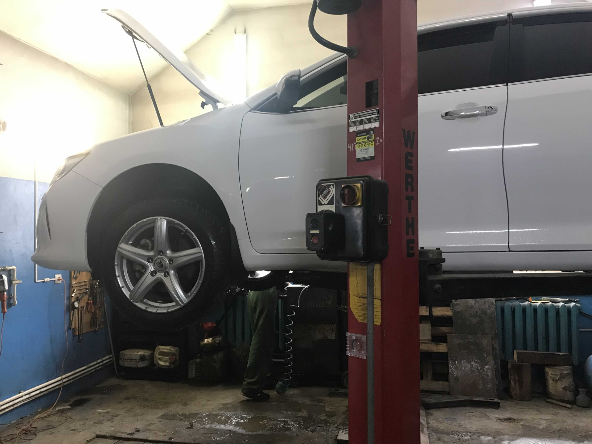 7. Обслуживаем техническую часть. — Toyota Camry (XV50), 2,5 л, 2016 ...