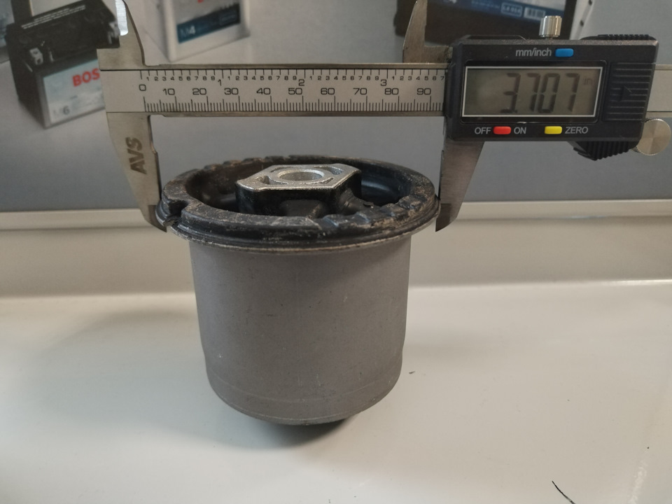 оригинал Hyundai-KIA 55160M0000 против аналога SpeedMate SMBKH054 ...