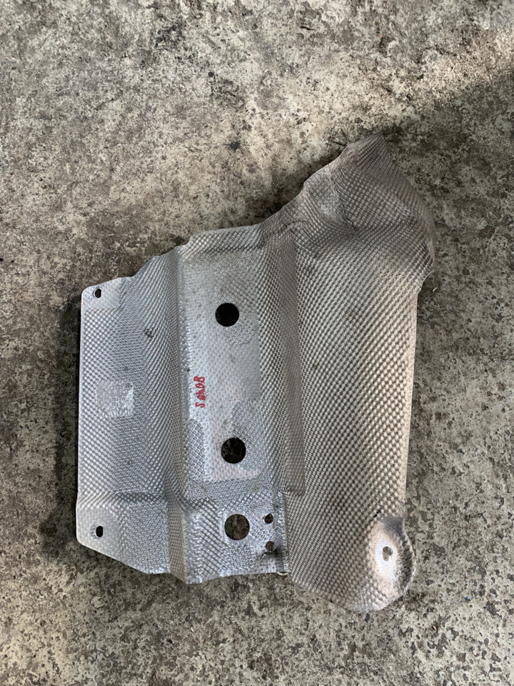 8K0804172 ТЕПЛОЗАЩИТНЫЙ ЭКРАН VAG | Запчасти на DRIVE2