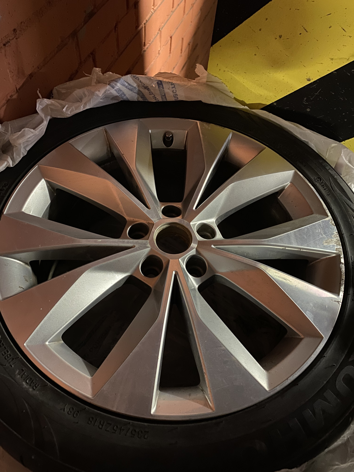 Колеса на лето R18 — Skoda Superb Mk3, 2 л, 2020 года | шины | DRIVE2