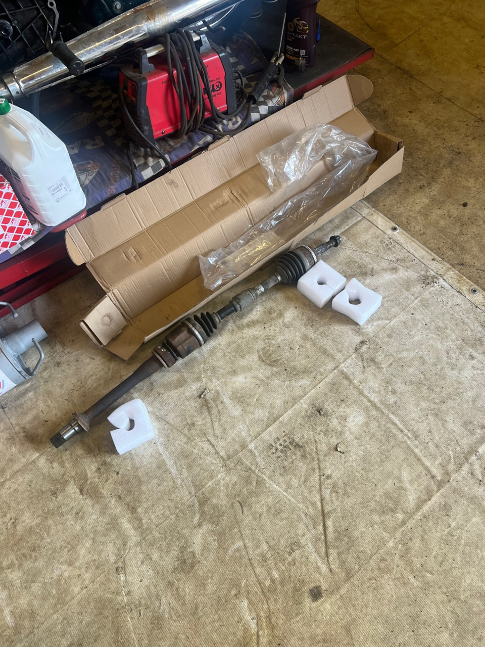 Небольшой ремонт 👩🏼‍🔧 — Toyota Camry (XV50), 2 л, 2012 года | визит на ...