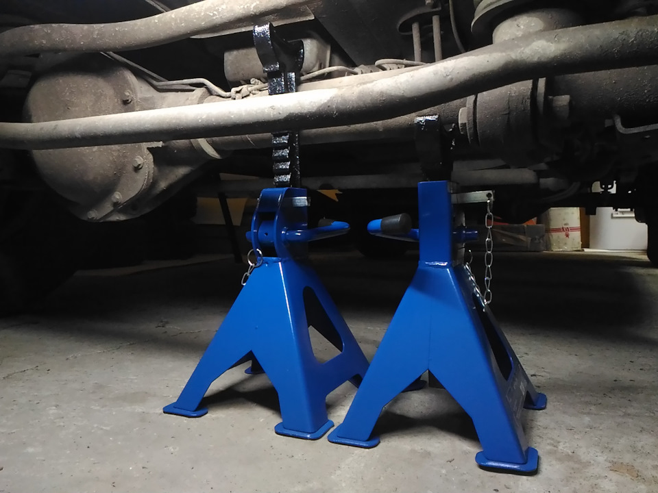 Регулируемые подставки под автомобиль 3 т STELS 51627 — УАЗ Patriot, 2 ...