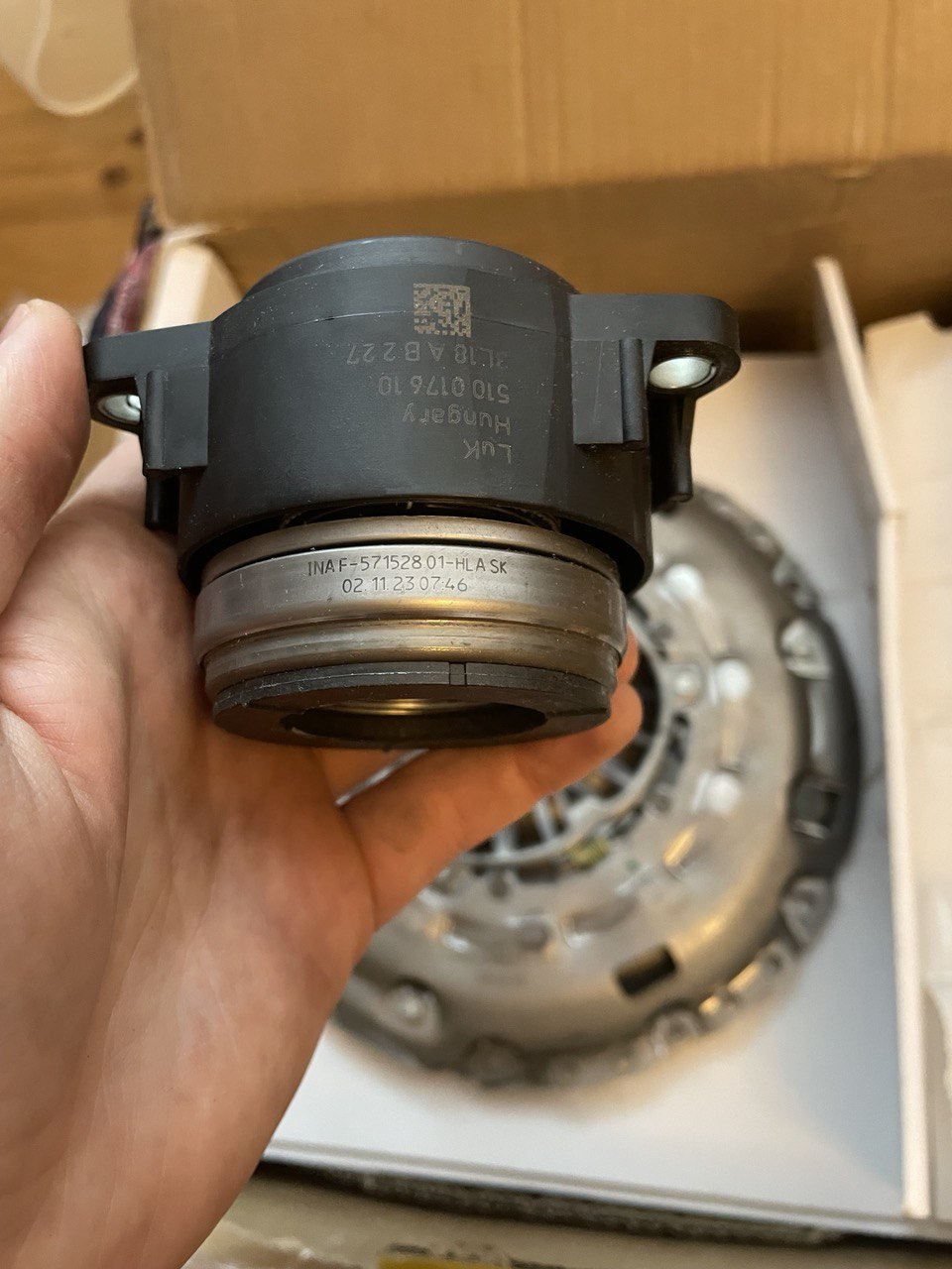 Замена сцепления и маховика — Volkswagen Passat B8, 2 л, 2016 года ...