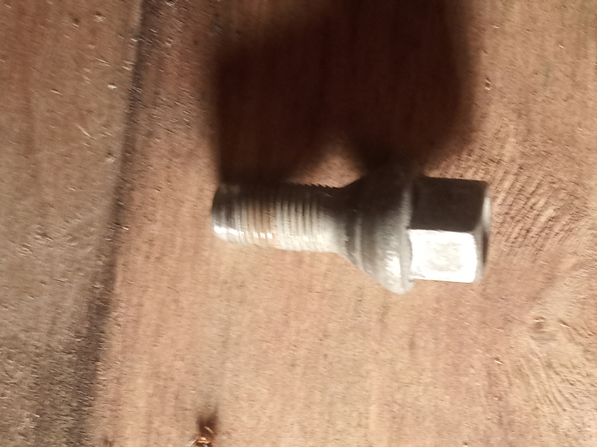 Восстановление резьбы в ступице — FIAT Doblo (2G), 1,4 л, 2019 года ...