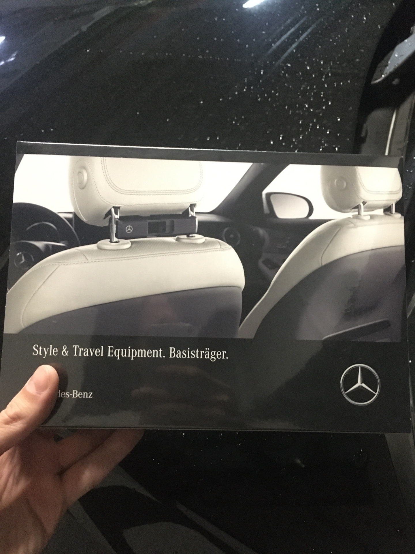 31. Вешалка из комплекта Style&Travel, Tirefit — Mercedes-Benz CLS ...