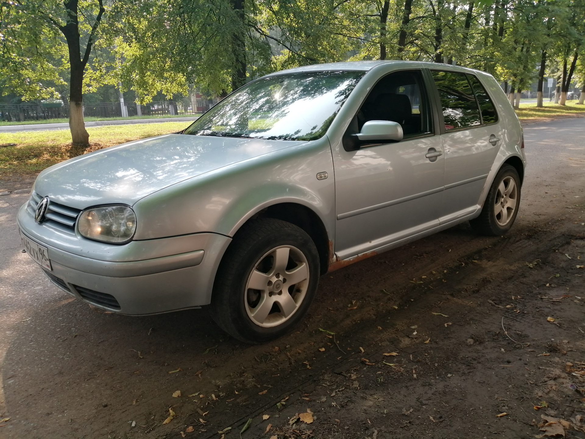 Прощай братан — Volkswagen Golf Mk4, 1,4 л, 2003 года | продажа машины | DRIVE2