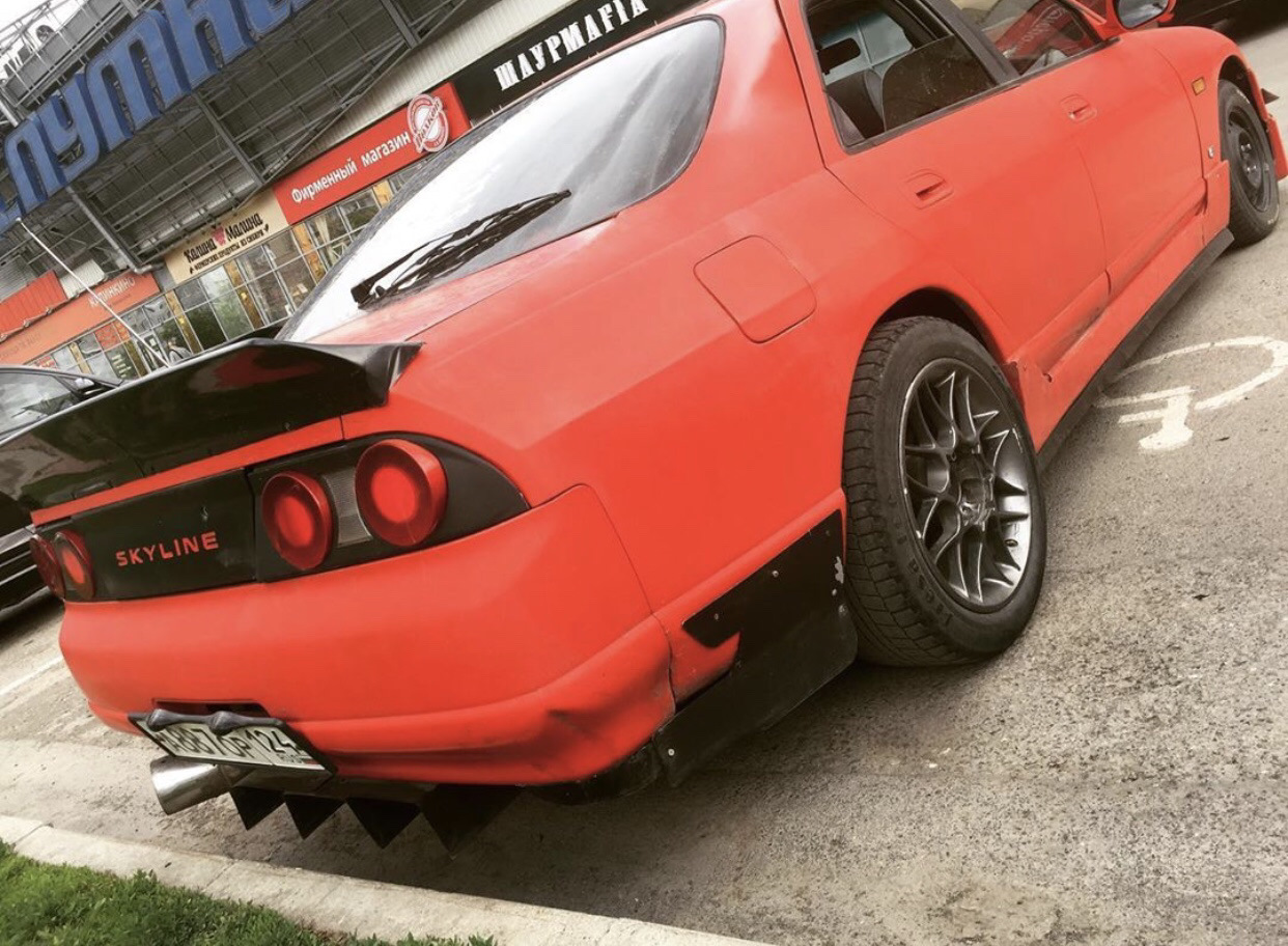 Покраска, avs model 7, ducktail — Nissan Skyline (R33 Series 2), 2 л ...