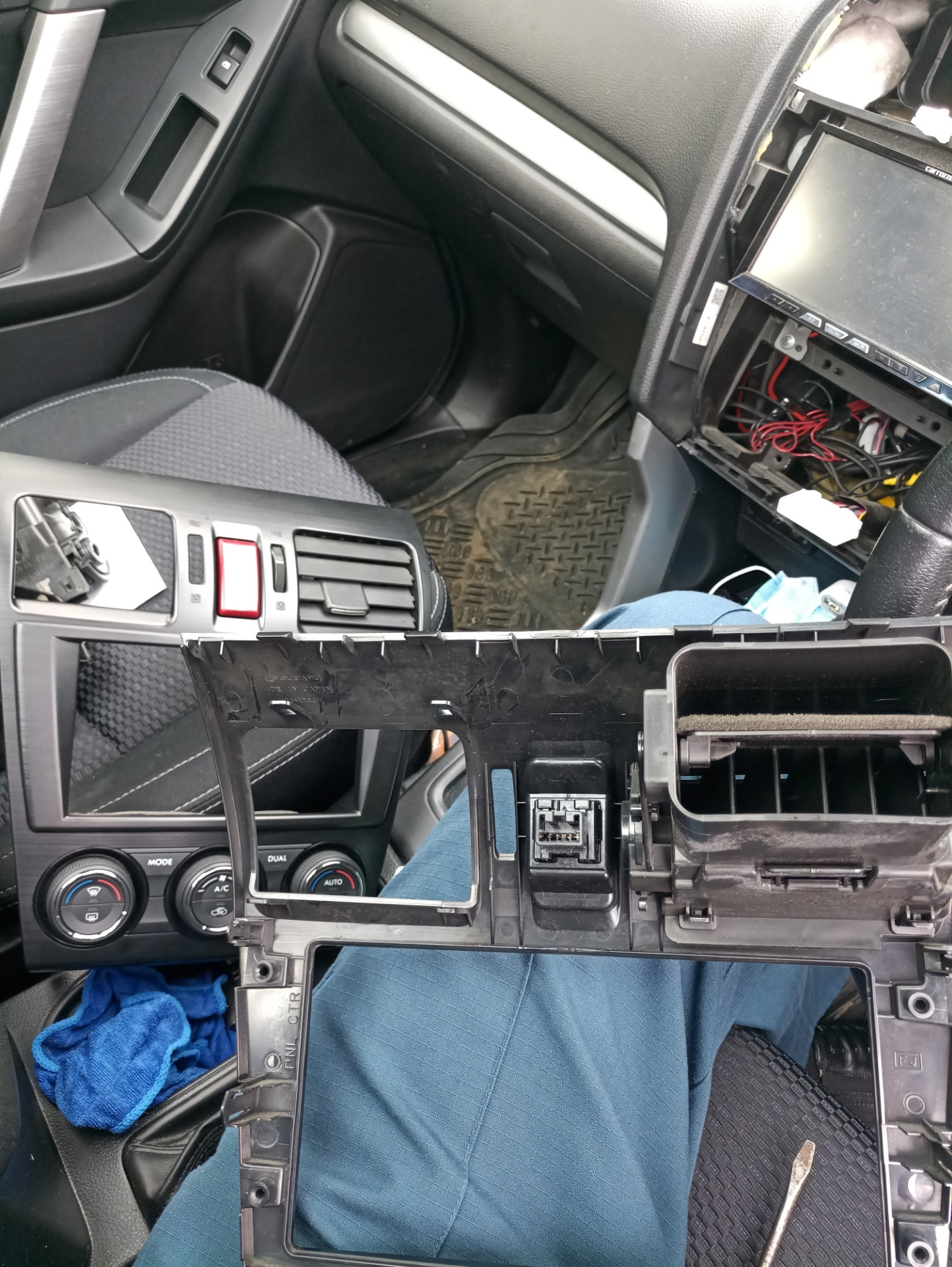 Рамка 2 DIN (завершение) — Lada Largus Cross, 1,6 л, 2020 года | стайлинг | DRIVE2