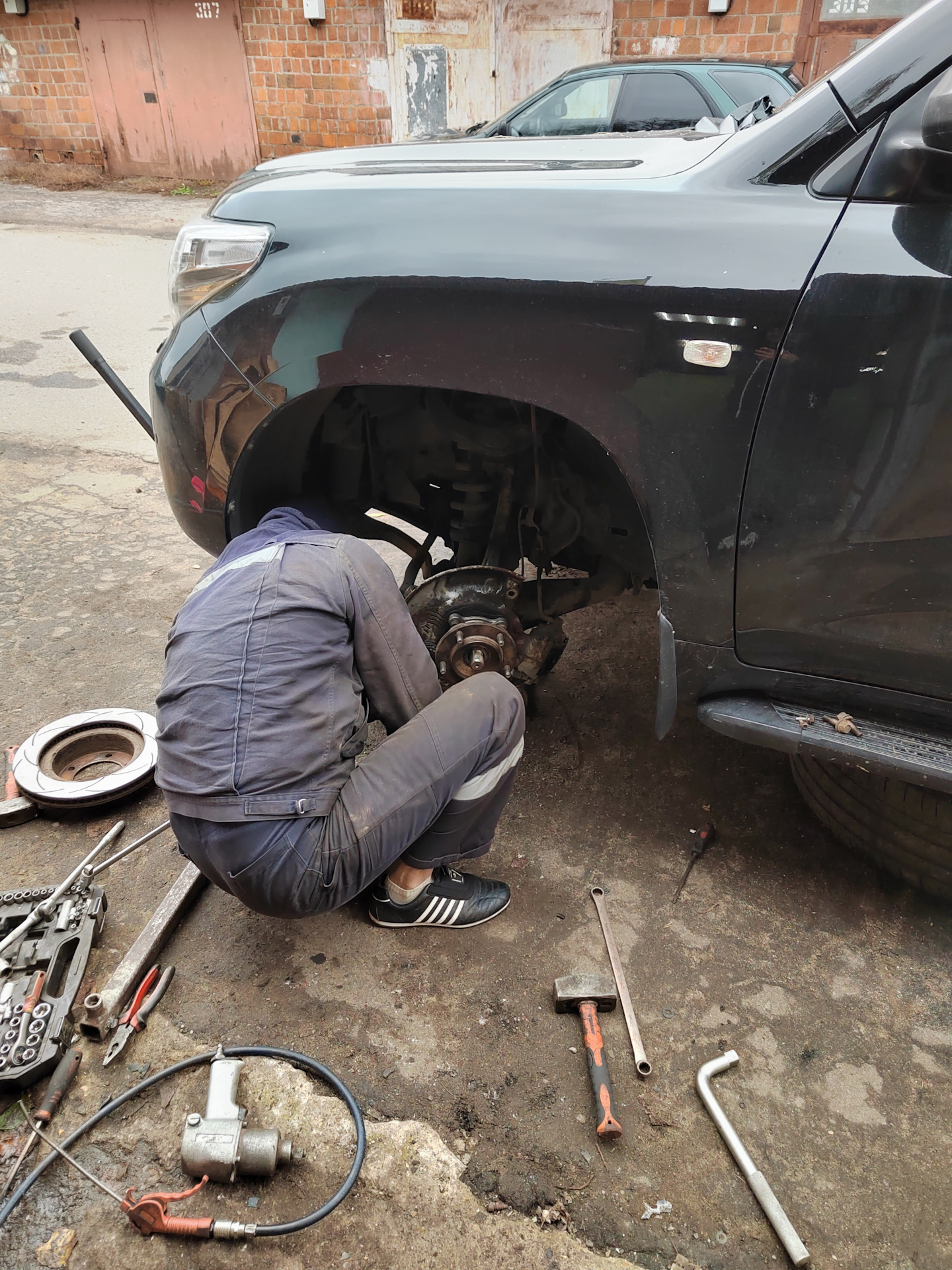 316,9 тыс. км. — Ступичные, втулки и стойки стабилизатора — Toyota Land ...