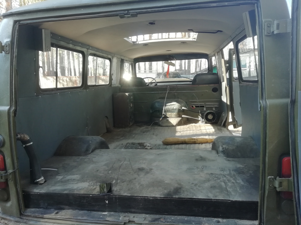 Покрытие пола в салоне — УАЗ 2206, 2,4 л, 1967 года | своими руками ...
