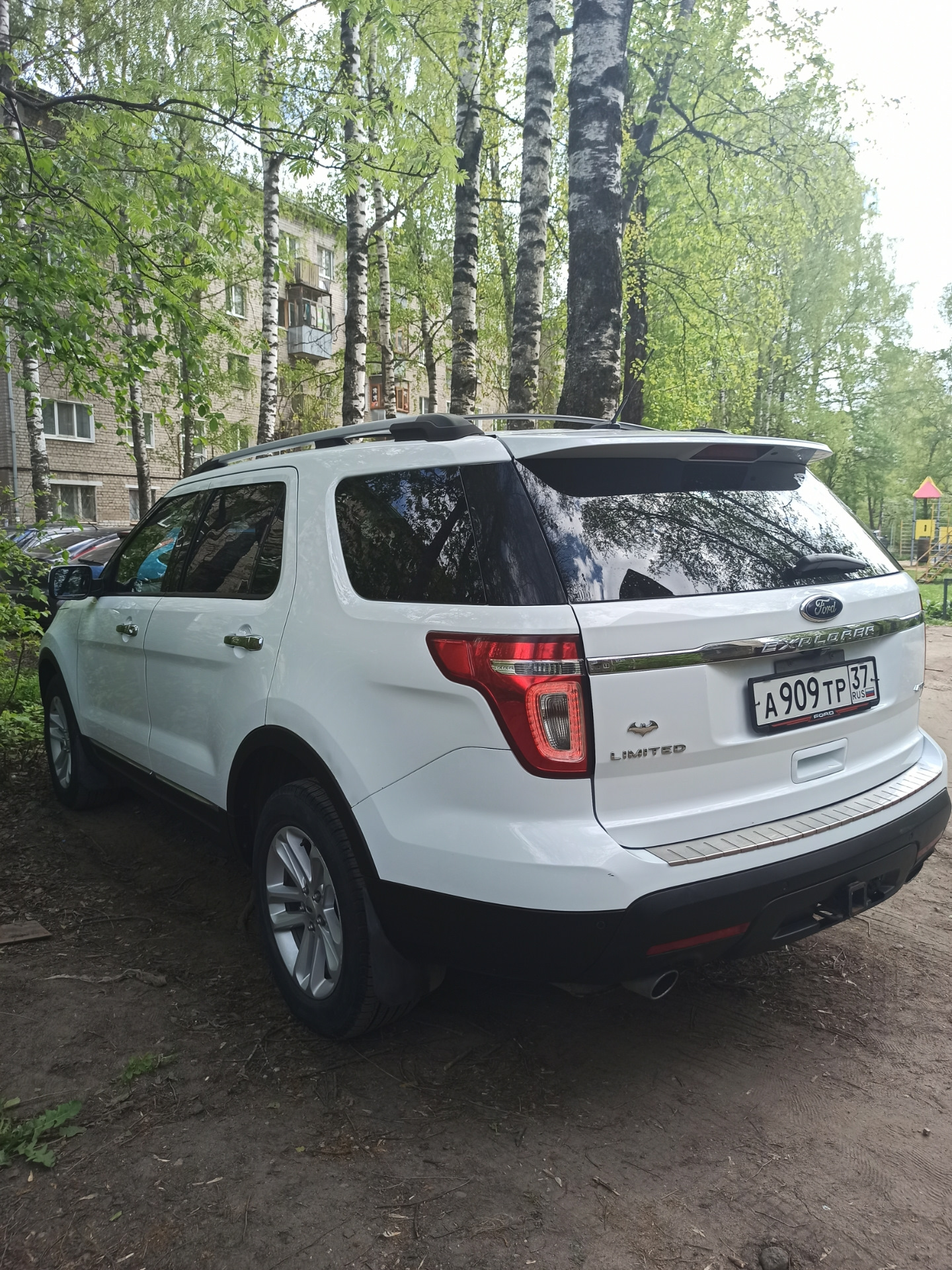 Чернитель резины на пластик — Ford Explorer (5G), 3,5 л, 2015 года ...