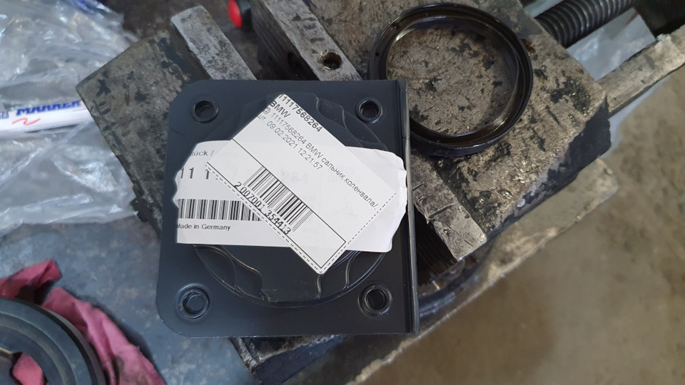 Сальник коленвала. Часть 2 — BMW 1 series (F20), 1,6 л, 2012 года ...