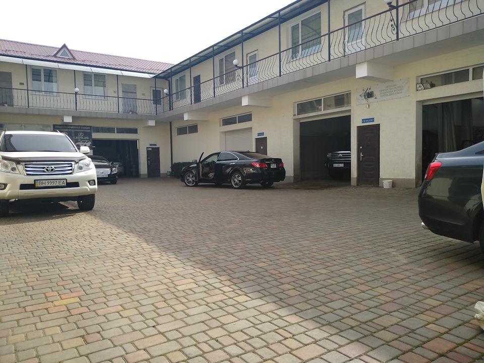 Замена вала рулевой колонки, подушек амортизаторов, шаровой и др работы ...