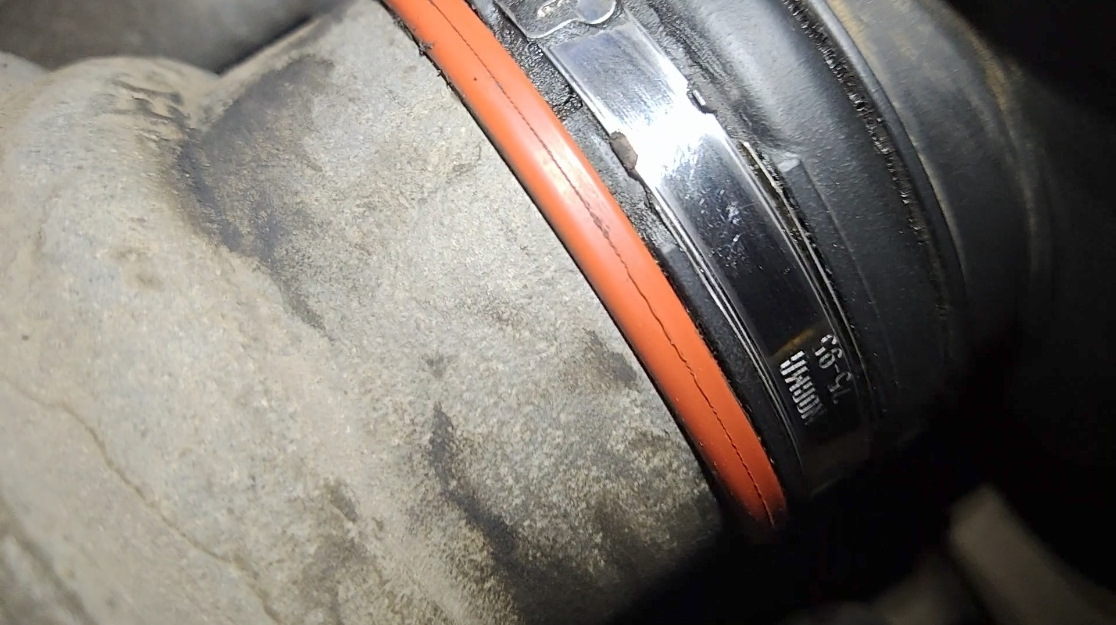 Патрубок турбины — Volvo XC60 (1G), 2 л, 2011 года | наблюдение | DRIVE2