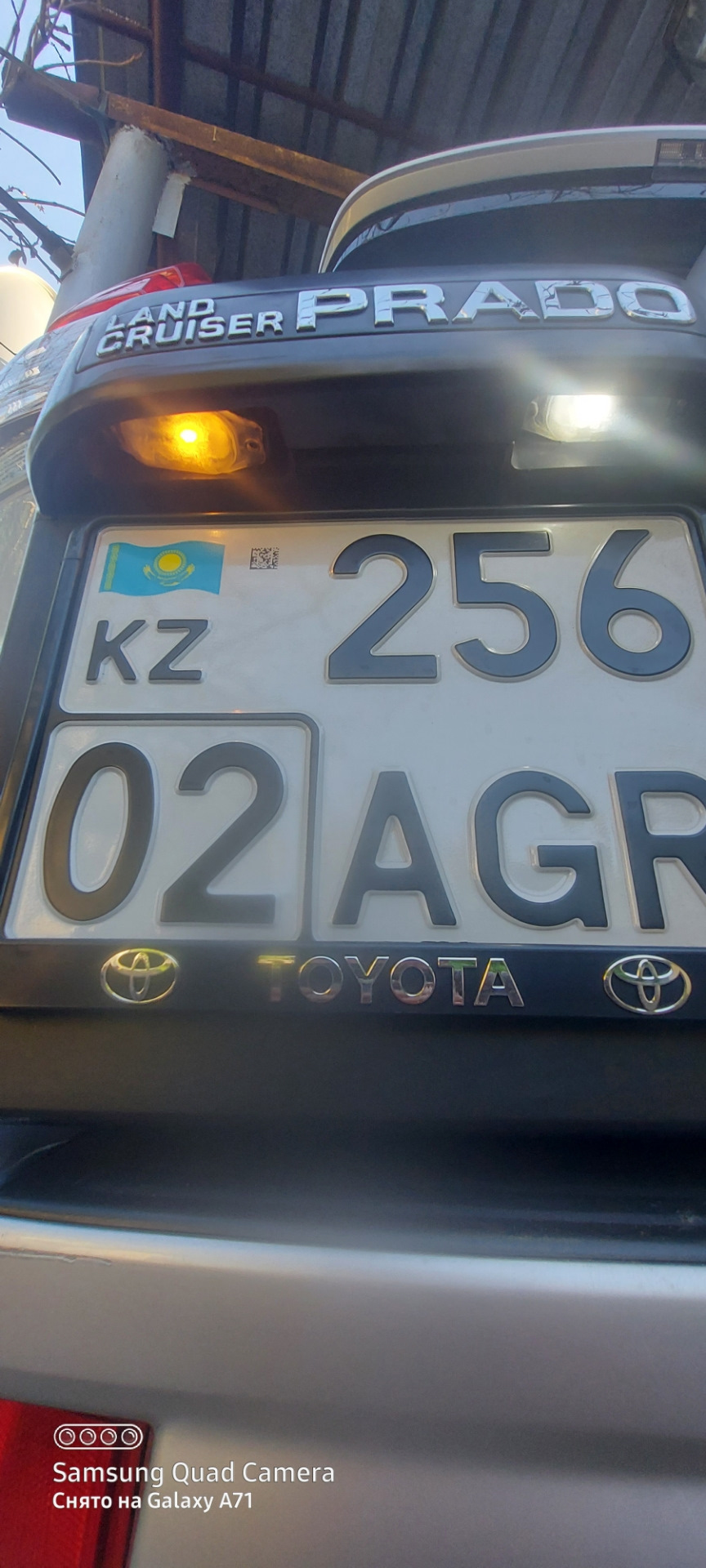 Лампы в габариты MTF. — Toyota Land Cruiser Prado 150-series, 3 л, 2013 ...