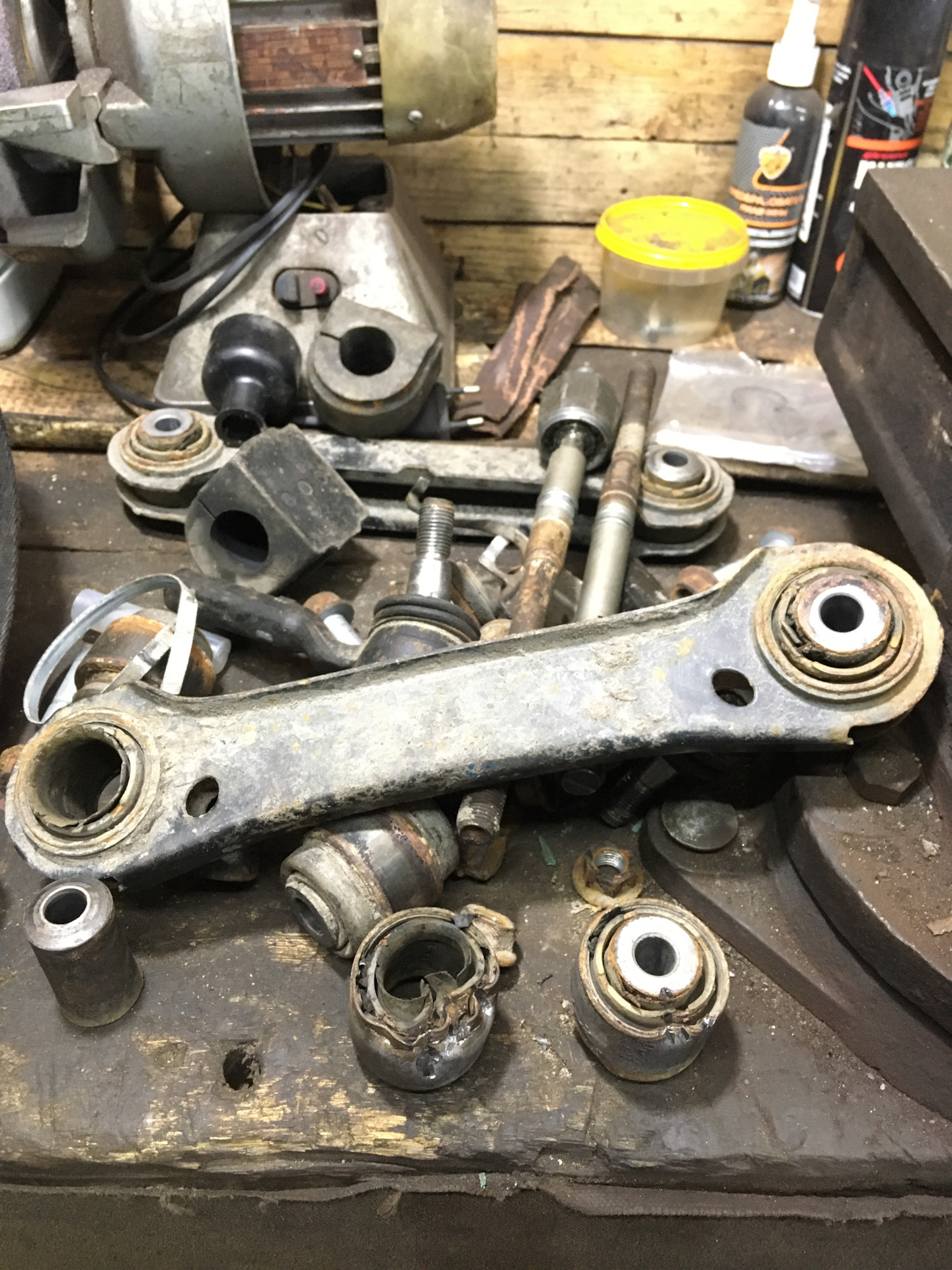 Трясём подвеску, напросилась. — BMW X1 (E84), 2 л, 2012 года | плановое ...