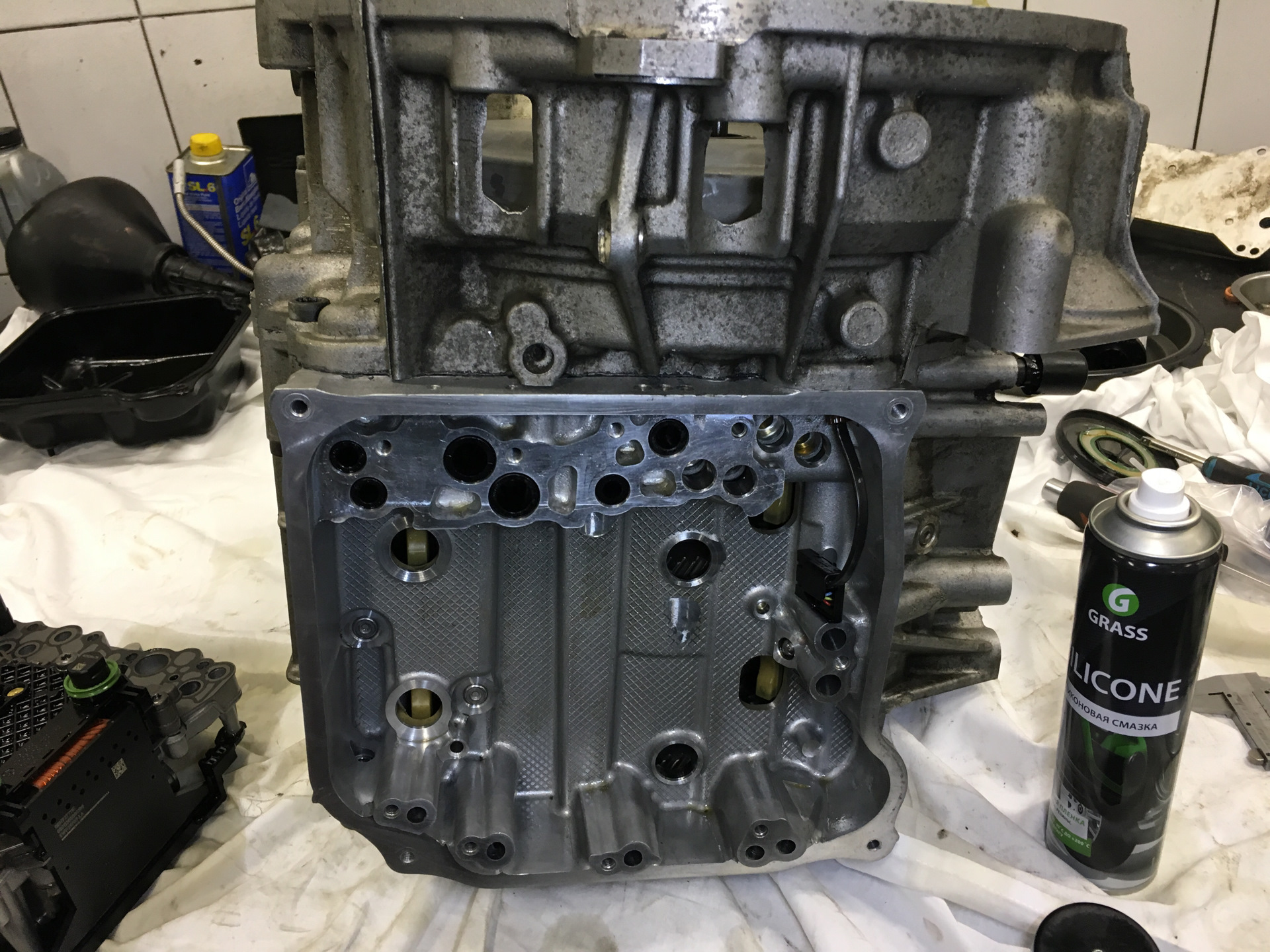 Замена подшипника вала АКПП — Cadillac SRX (2G), 3 л, 2011 года ...