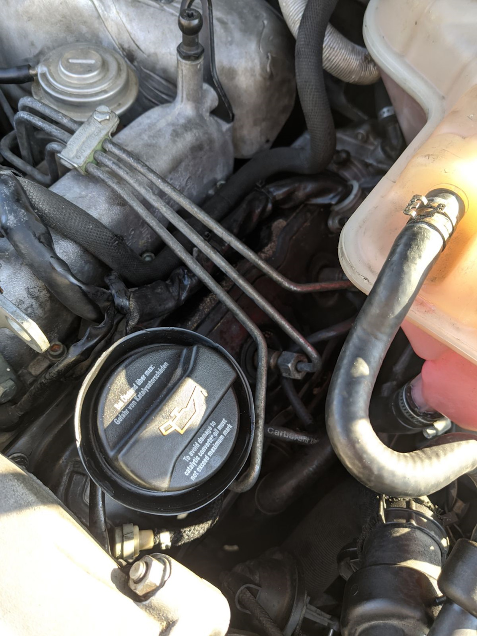 Замена прокладки клапанной крышки — Audi A6 Avant (C5), 2,5 л, 2003 ...