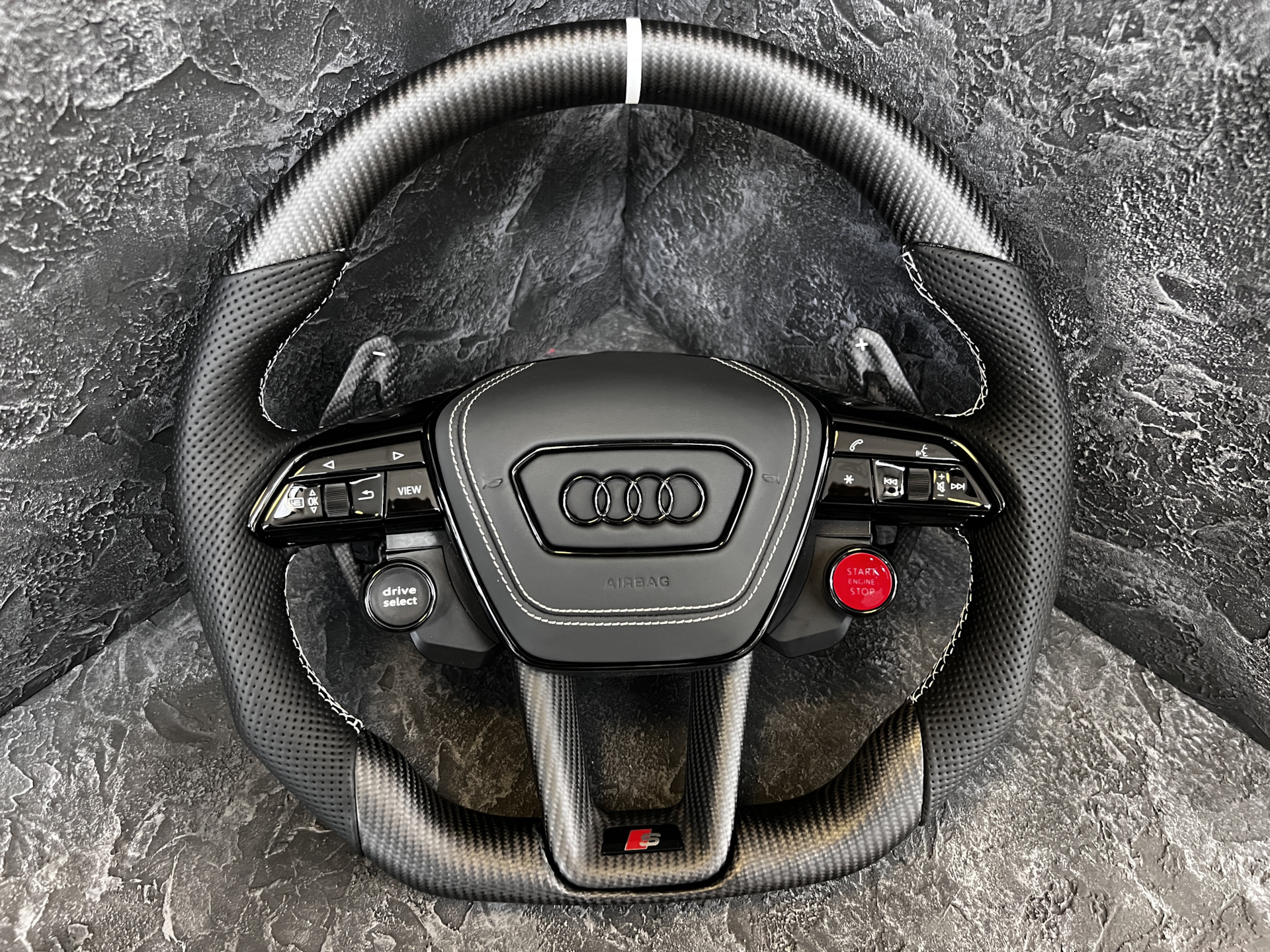 Руль Audi c матовым карбоном и подогревом — VAG TRADE на DRIVE2