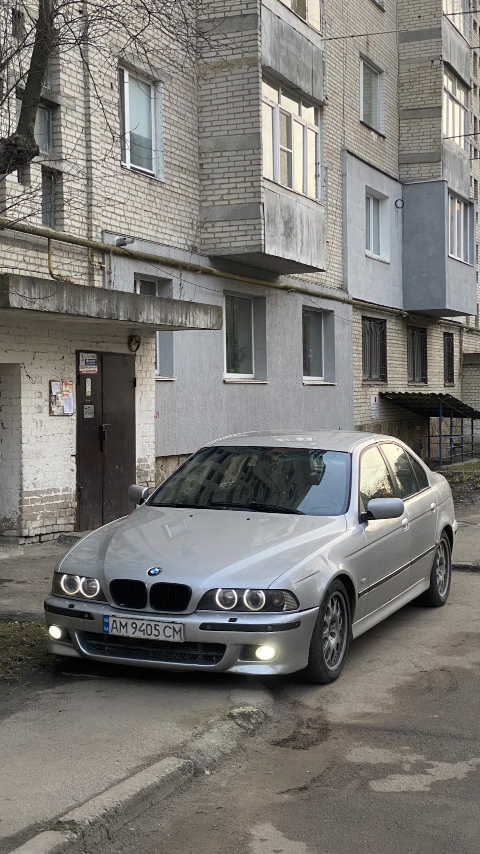 Жужание с под подкрылка БМВ е39 — BMW 5 series (E39), 2,2 л, 2001 года ...