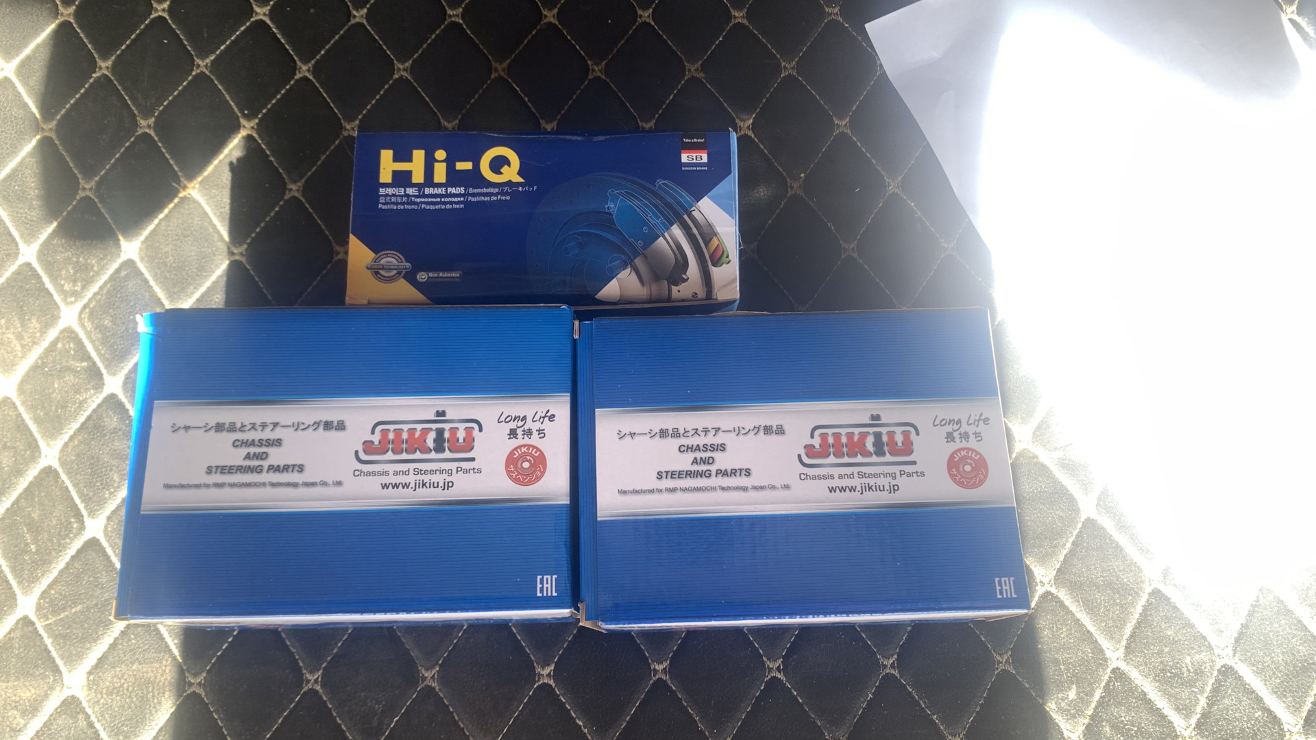 Замена задних стоек стабилизатора и передних колодок — KIA Sorento (3G ...