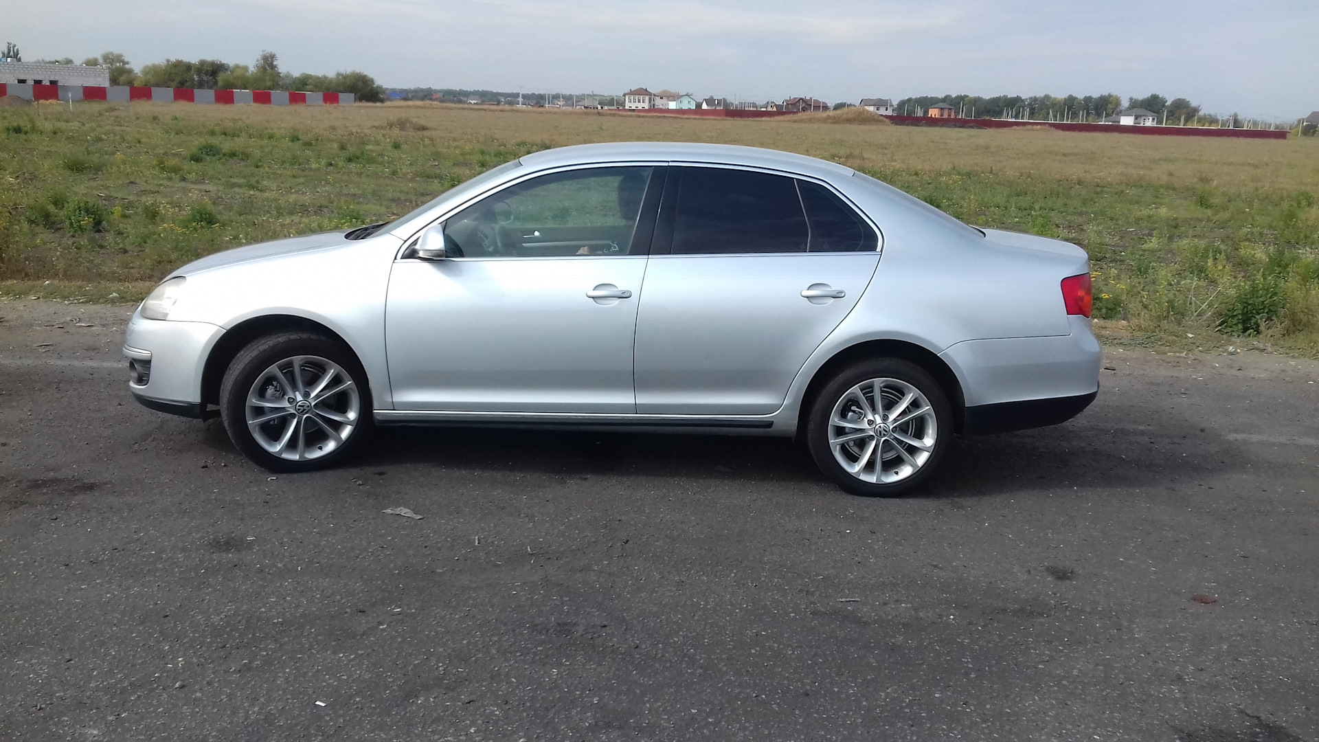 Volkswagen Jetta V 2.0 бензиновый 2006 | 2.0FSI на DRIVE2