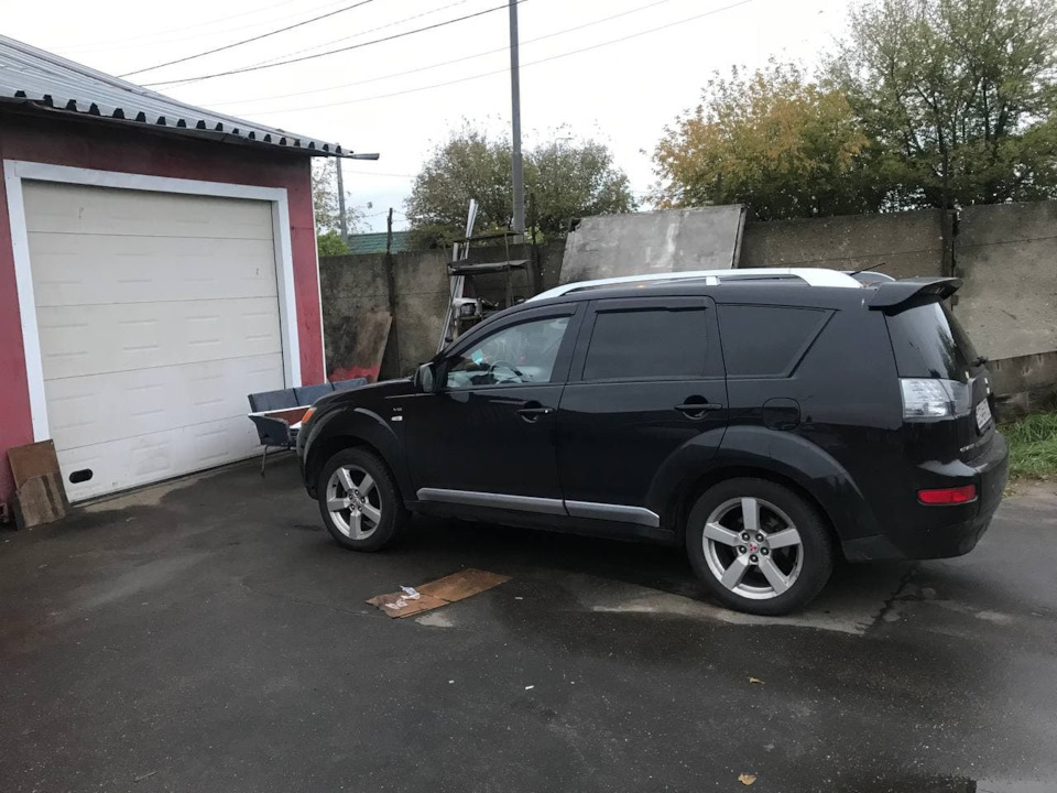 Антикор (Dinitrol, Пуш Сало) — Mitsubishi Outlander XL, 3 л, 2008 года ...