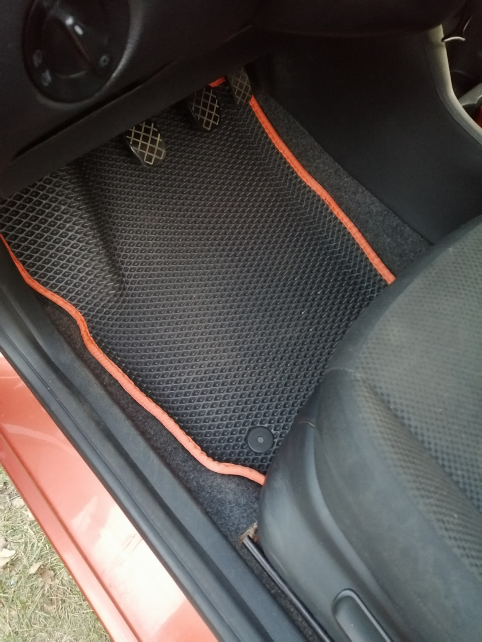 Коврики в салон — Skoda Fabia Mk2, 1,4 л., 2010 года | другое | DRIVE2