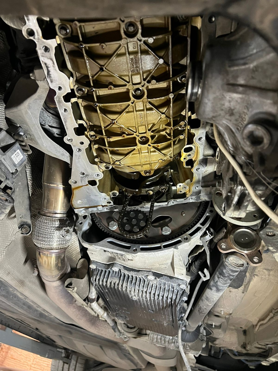 Замена маслонасоса на B58 — BMW X5 (G05), 3 л, 2019 года | запчасти ...