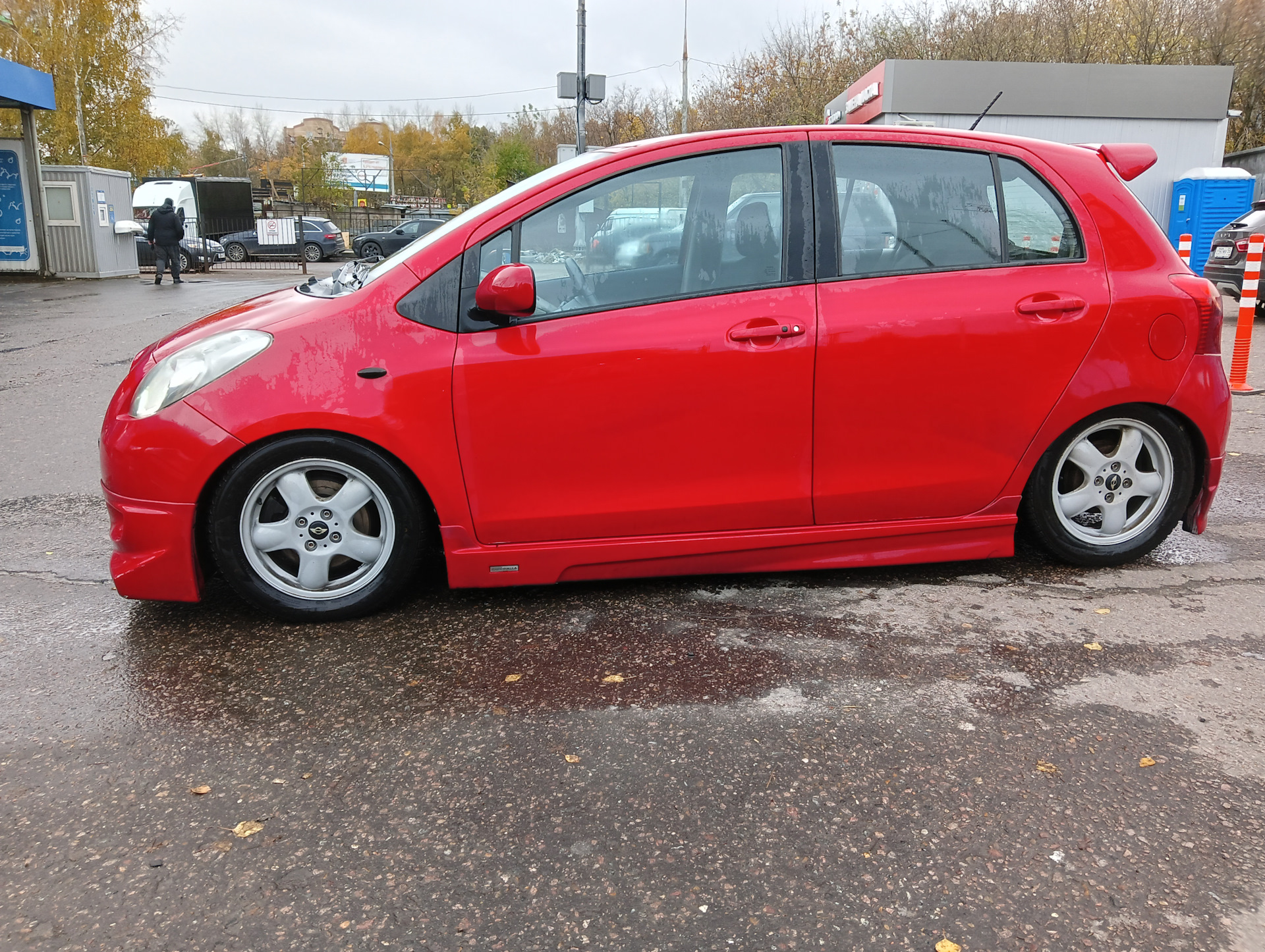 Движение вверх🔝 зимние пневматические стойки — Toyota Yaris (p2), 1,3 л ...