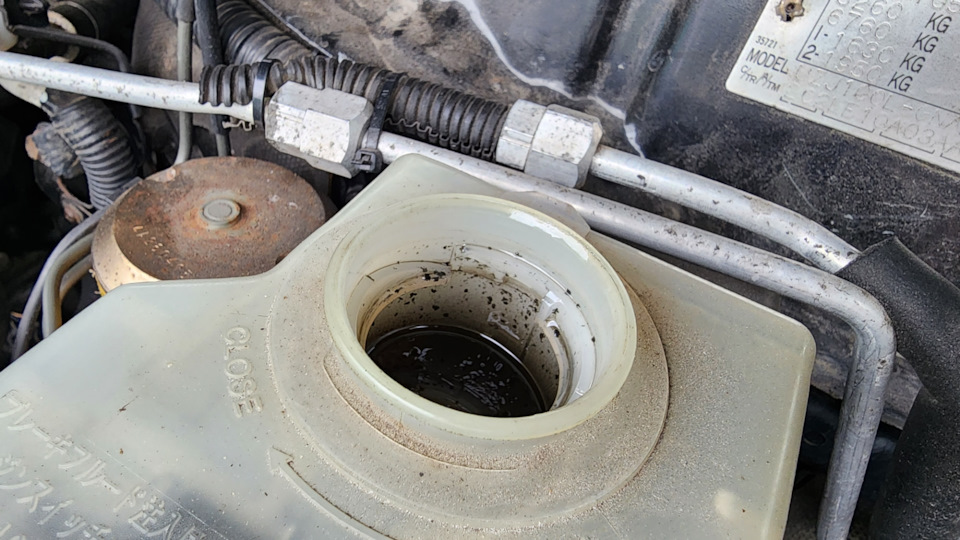 Проблема с тормозами решилась — Toyota Land Cruiser 100, 4,7 л, 2004 ...