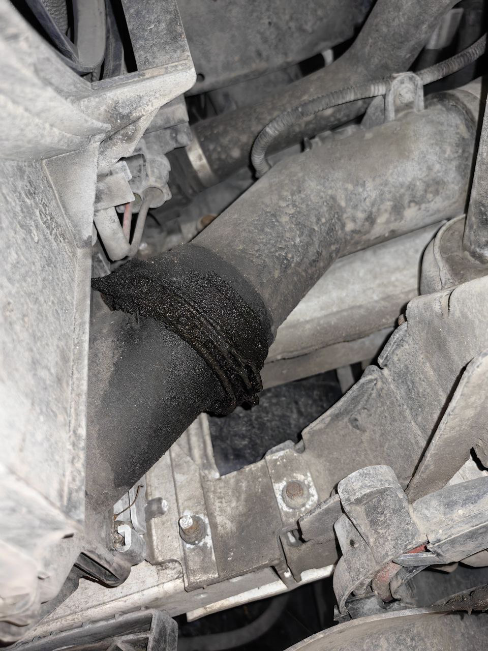 Уплотнительные кольца кулька, масляного насоса, колодки, провод массы ...