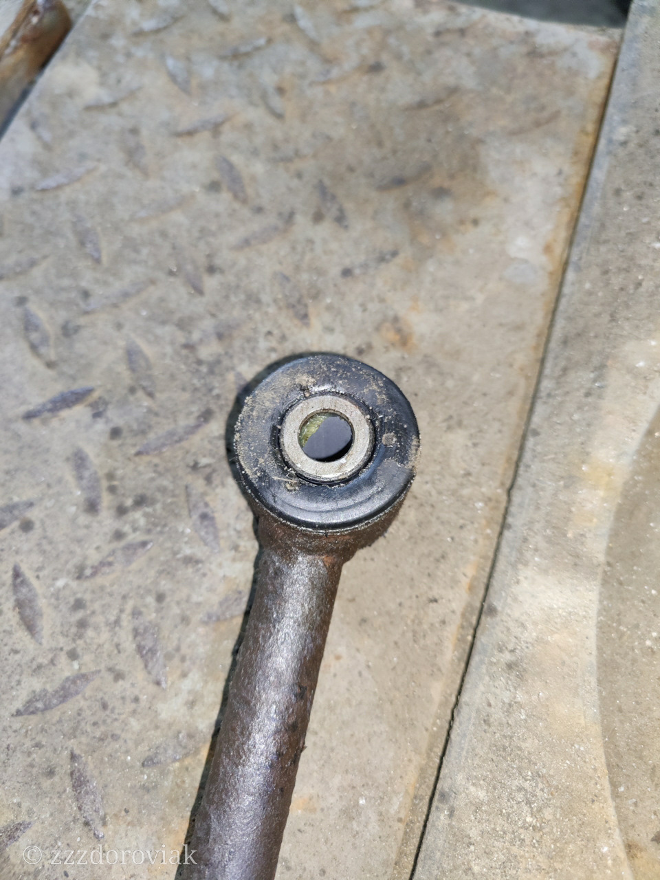 Поменял хорошие сайлентблоки панары на новые — ТагАЗ Tager 3D, 3,2 л ...